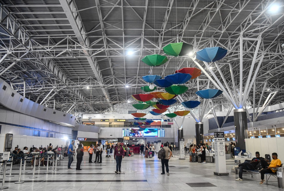 Aeroporto do Recife lidera malha aérea do nordeste em janeiro de 2026 ...